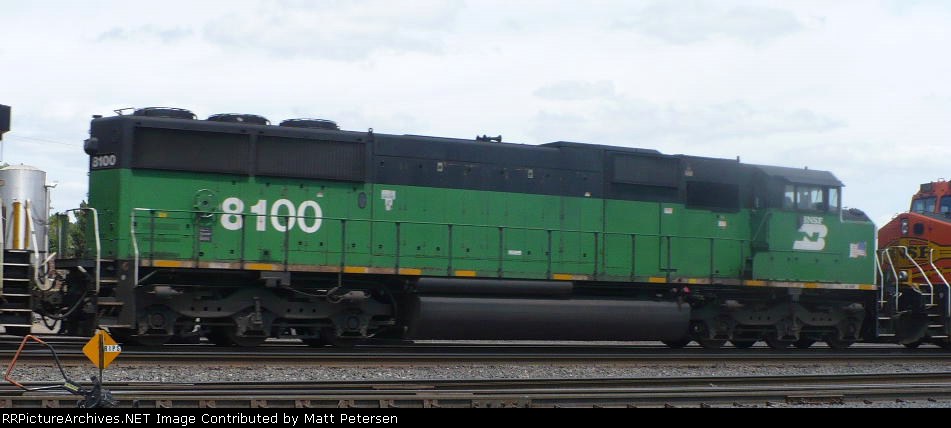 BNSF 8100